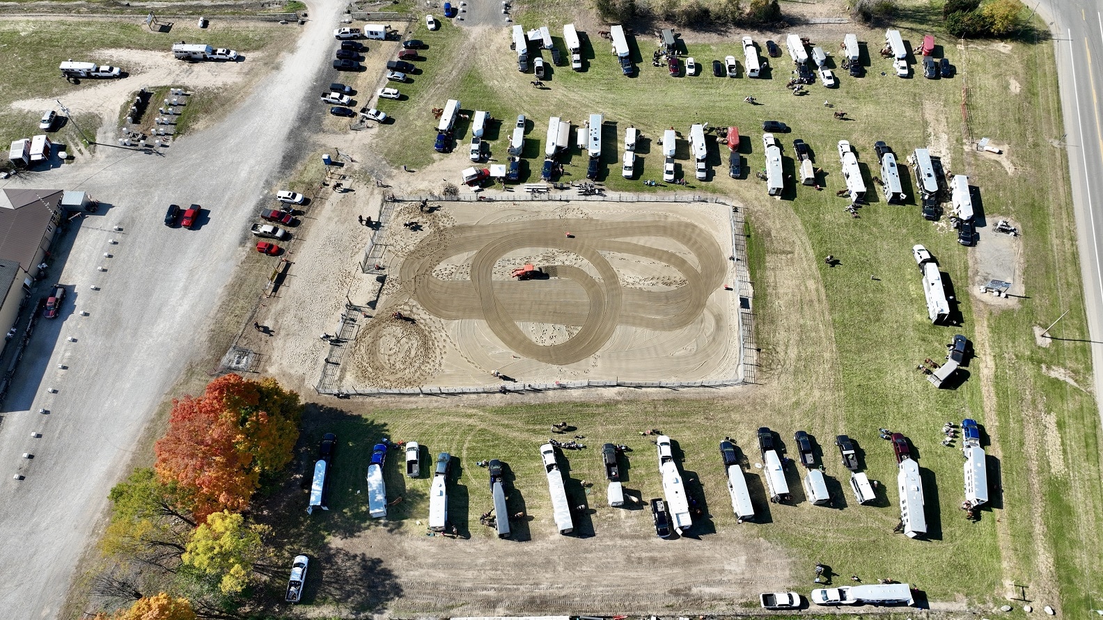 Arena | Geyer Farm & Auction Service